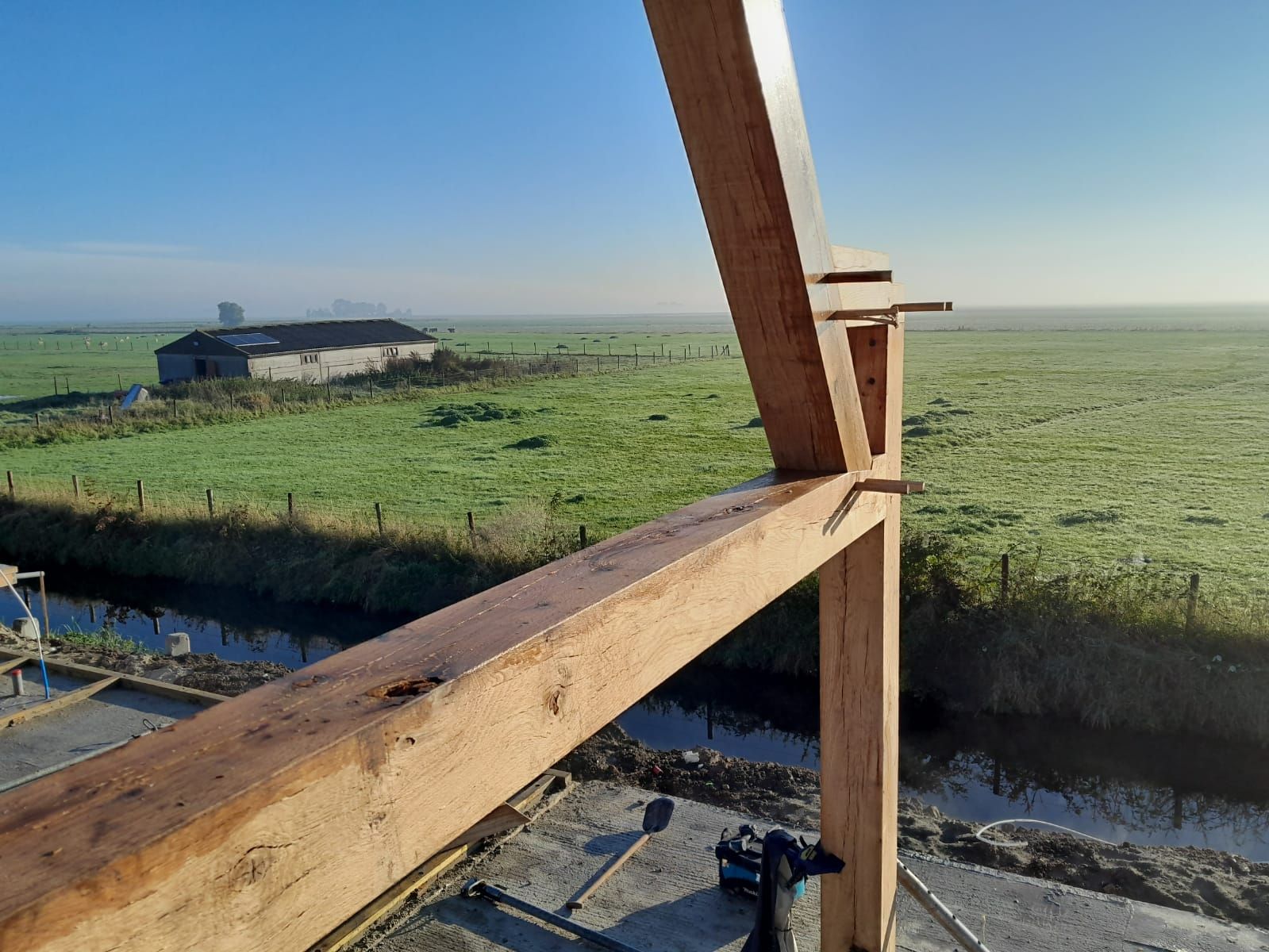 Gezaagde houten constructie